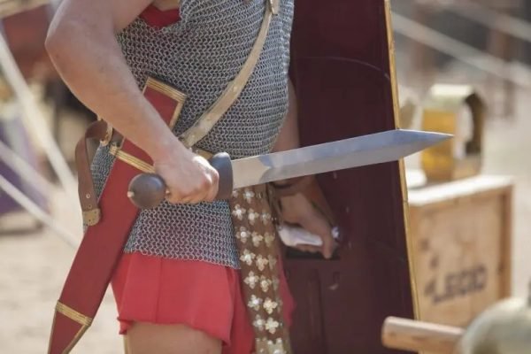 Eternal Gladiator Sword: A Legendary Weapon - SwordsKingdom UK